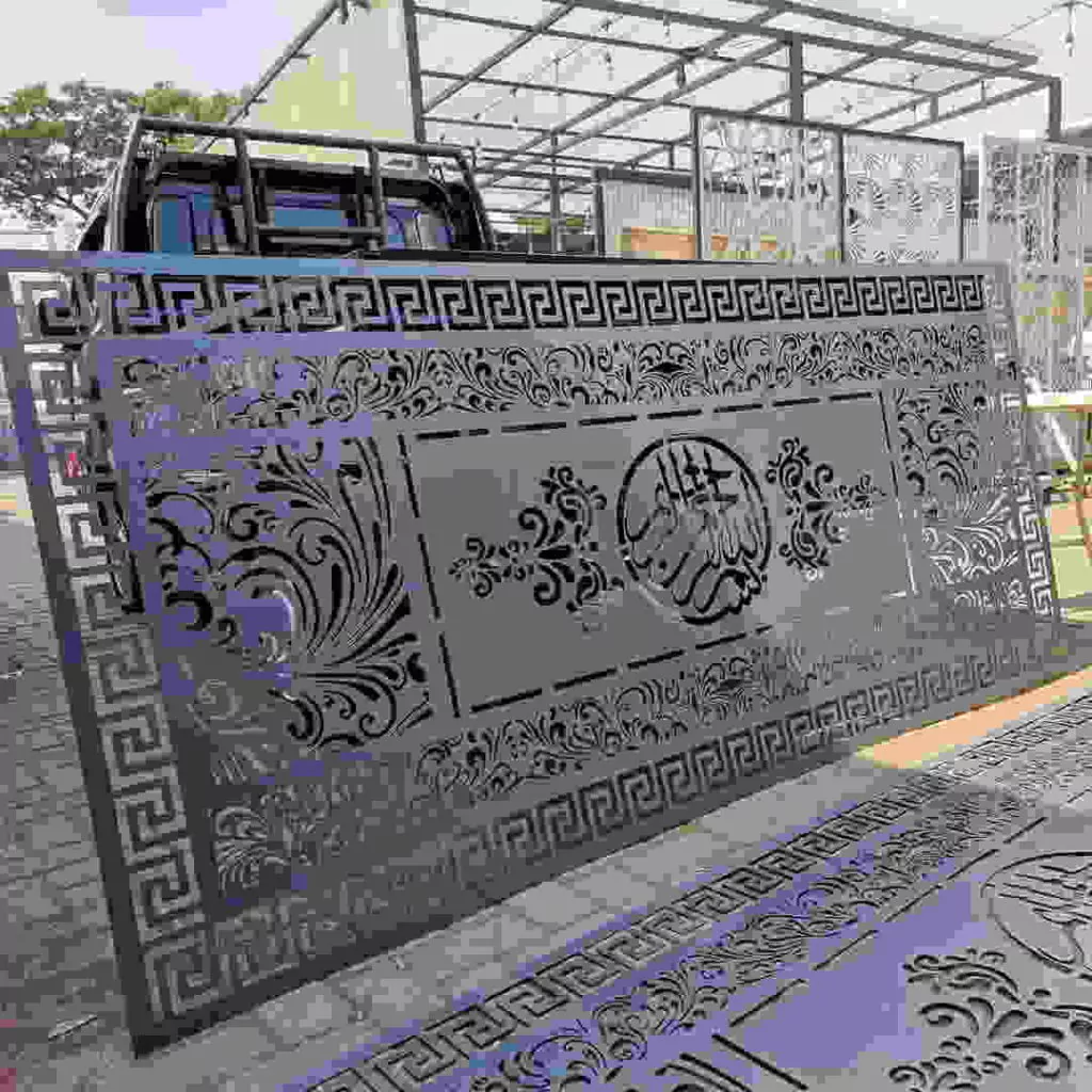 18 Ide Pagar Cutting Laser yang Estetik untuk Rumah Impian – Mirach ...